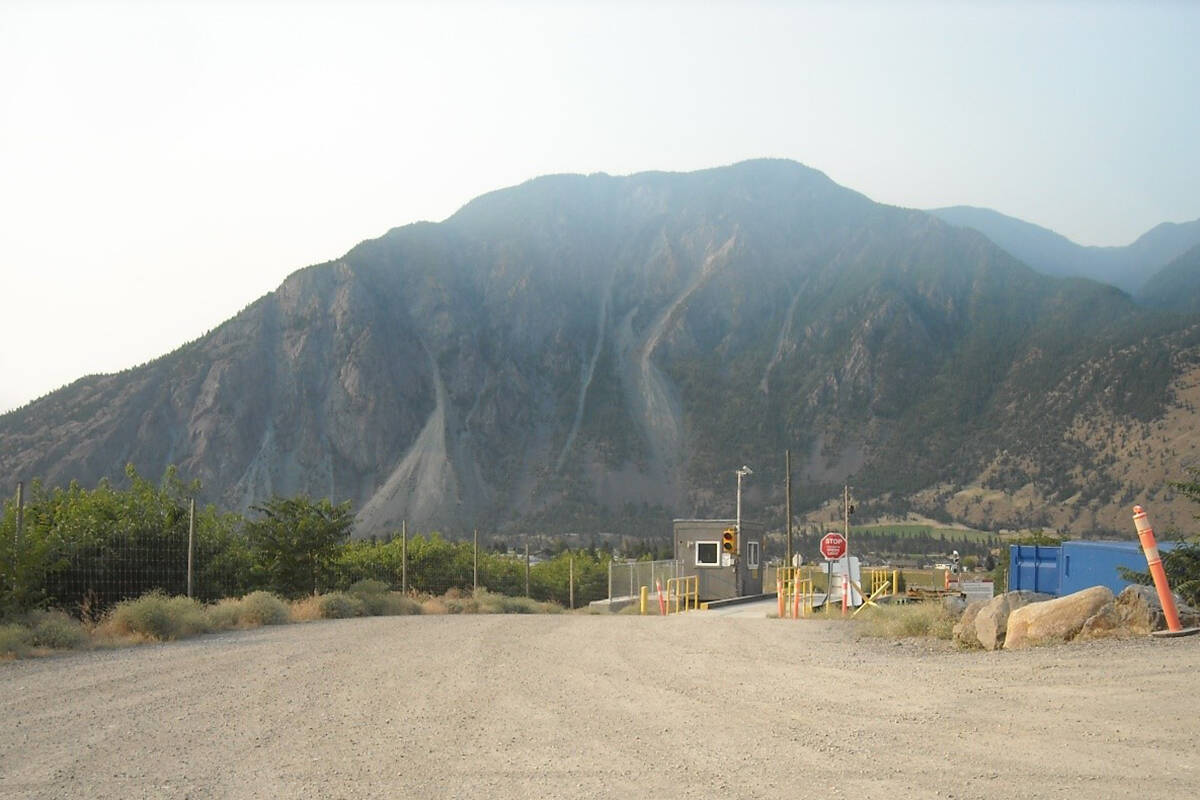 ‘Housecleaning?’: Armed forces explode mortar shells at Keremeos landfill | Kelowna Capital News